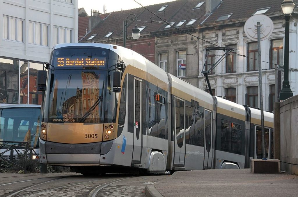 Tram in Brussels: Instructions! (Where to buy the ticket)